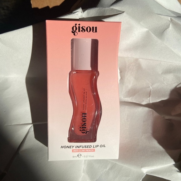 Gisou | Makeup | Brand New Gisou Honey Infused Lip Oil Beellini Peach ...